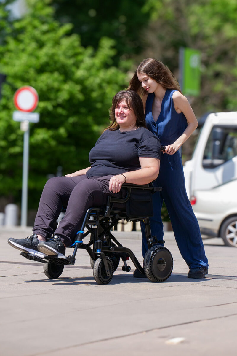 iTrion | Silla de ruedas con motor acompañante | Sillas de ruedas ...